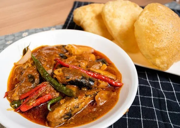 Resepi Roti Puri Sambal Sardin | Che Nom